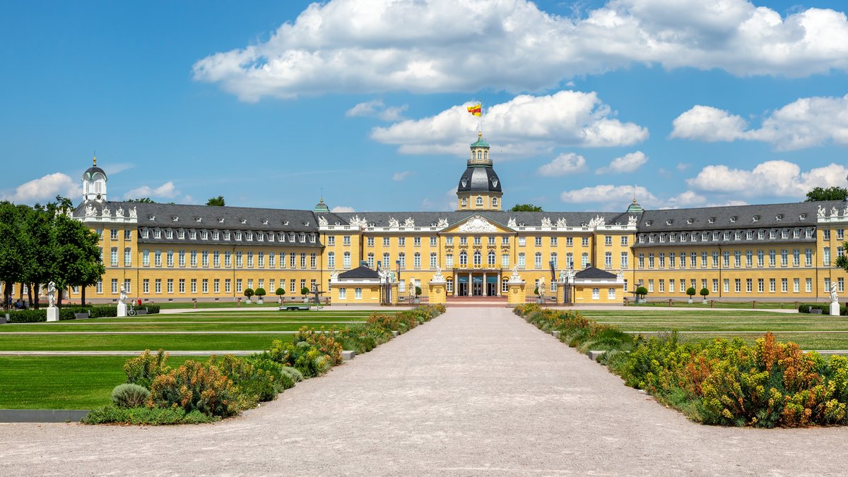 Bau- und Kunstdenkmalpflege: „Schlösser und Gärten in Baden-Württemberg ...